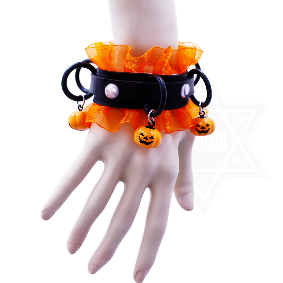BRACELET – DEVILISH