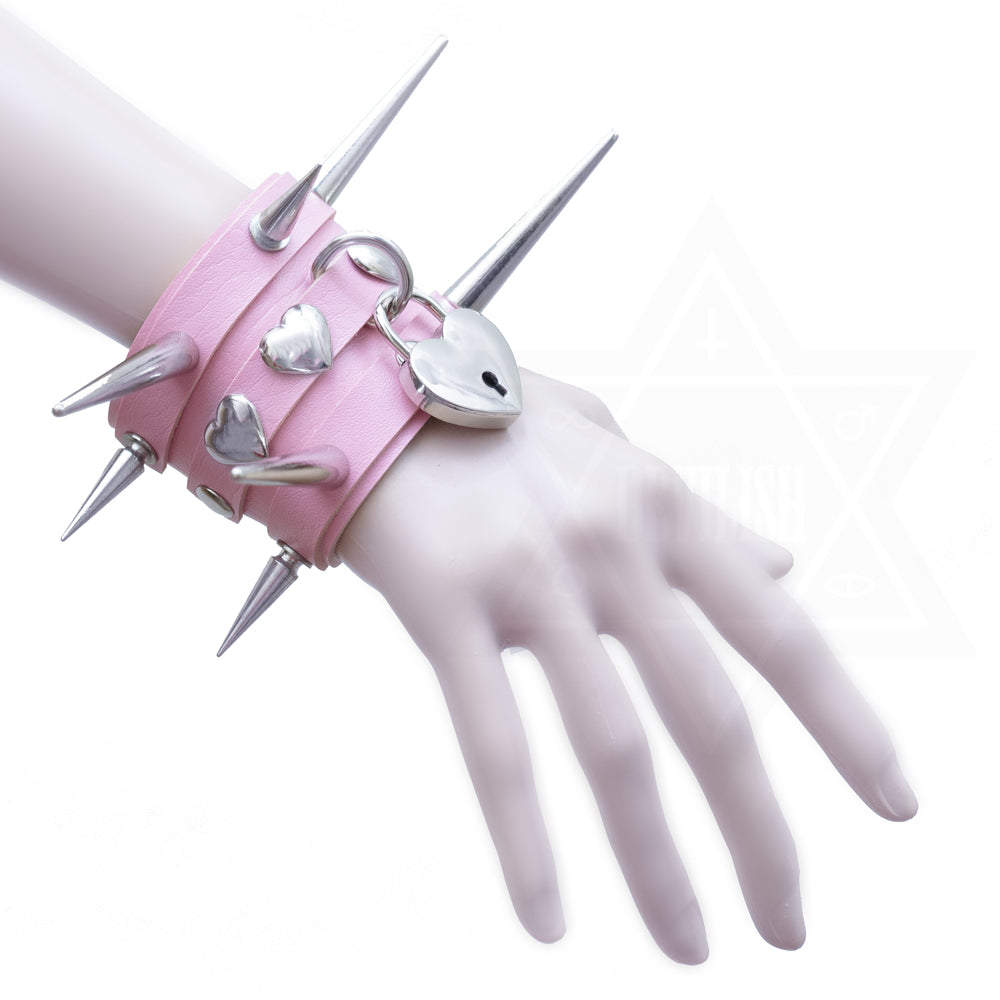 BRACELET – DEVILISH