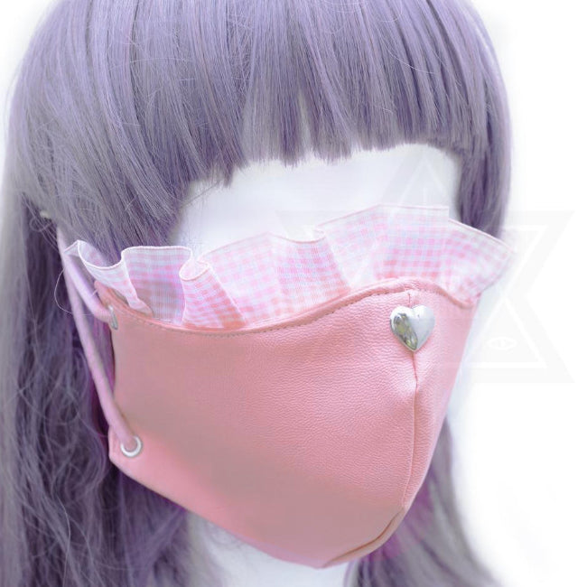 Love me tender mask – DEVILISH